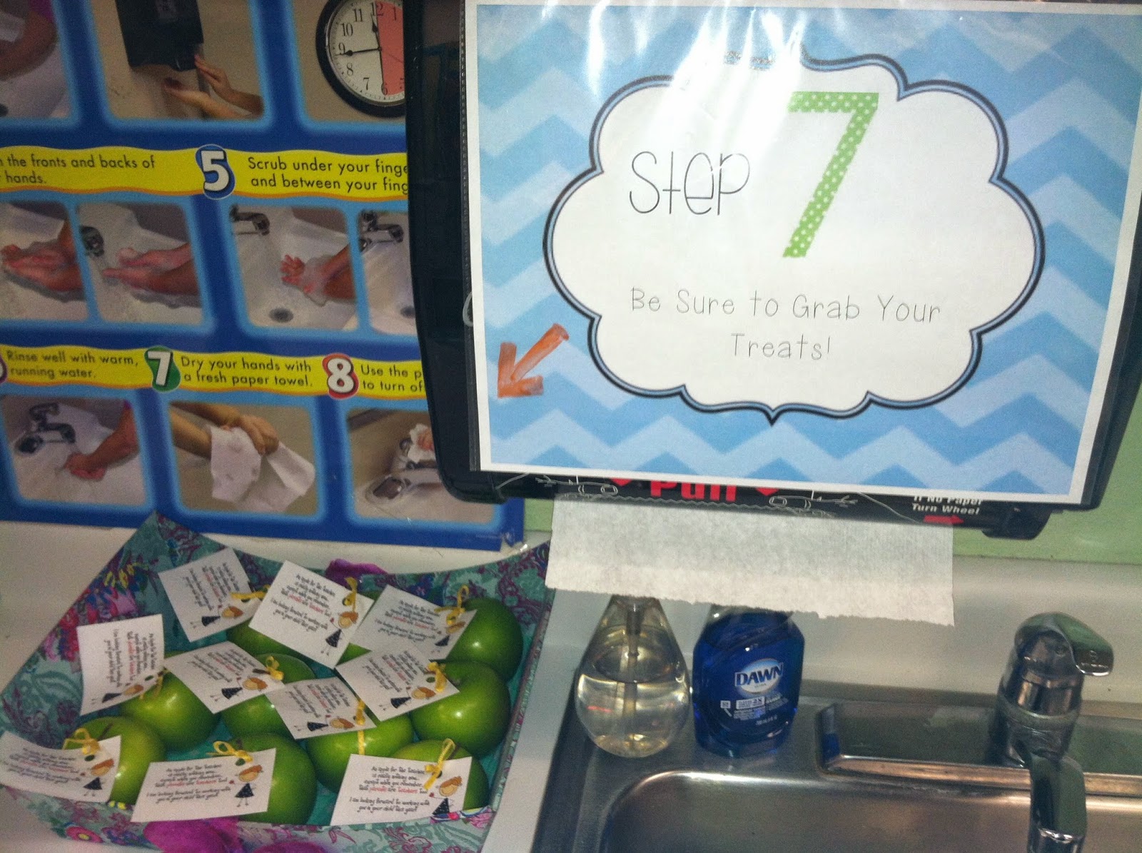 steppin' up to first grade: Back to School Night and the First Day of ...