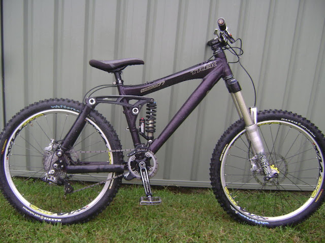 Punto suspendido: 2005 Freeride y Downhill, ideas cool para armar.