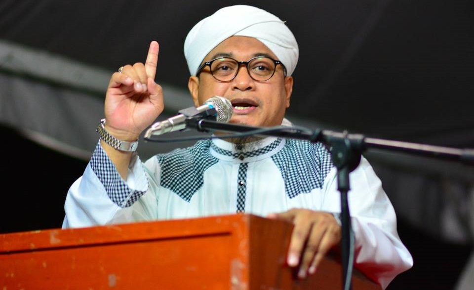 KOLEKSI BERITA DAN VIDEO PARTI PAS : YB USTAZ NASARUDIN HASSAN TANTAWI ...
