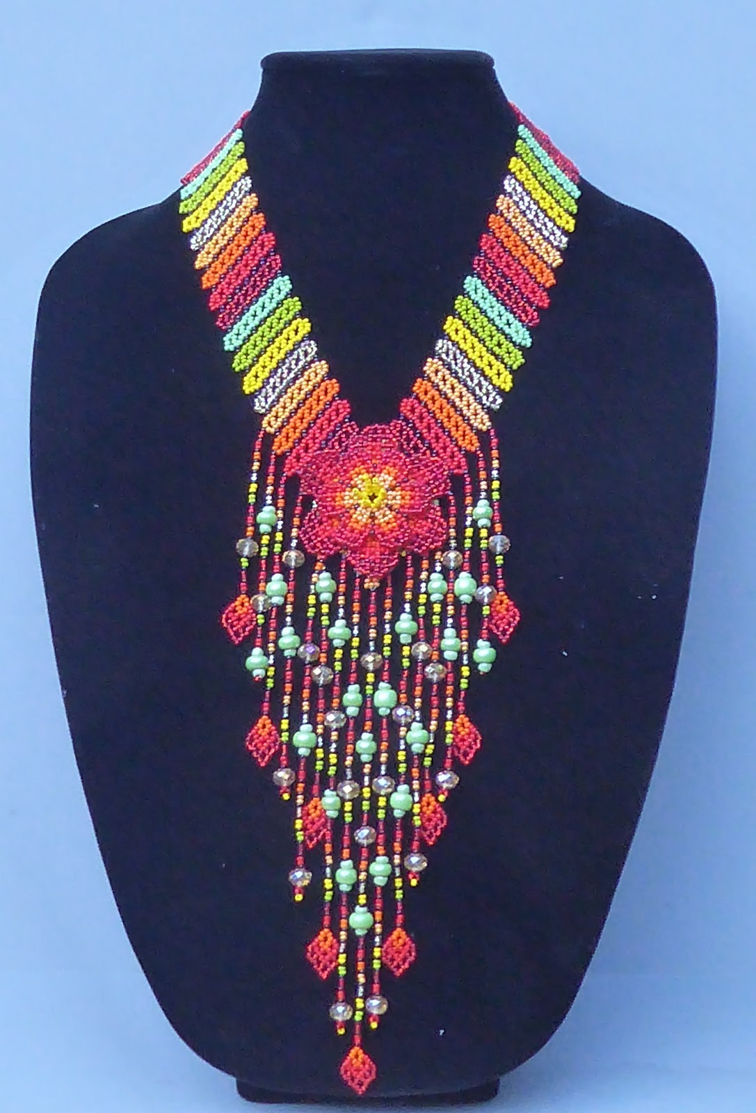 Guatemala Art and Culture Connection: GALLERY OF BEADWORK
