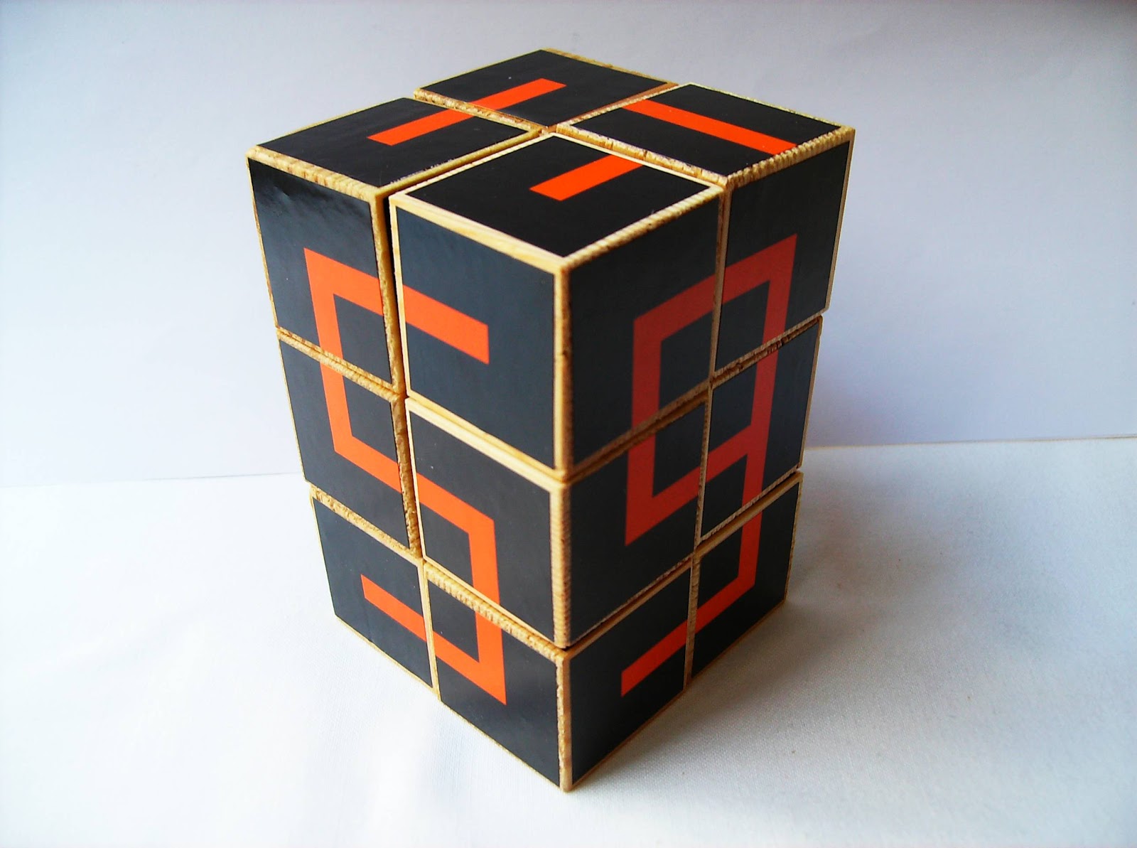 Gabriel Fernandes' Puzzle Collection: Qboid