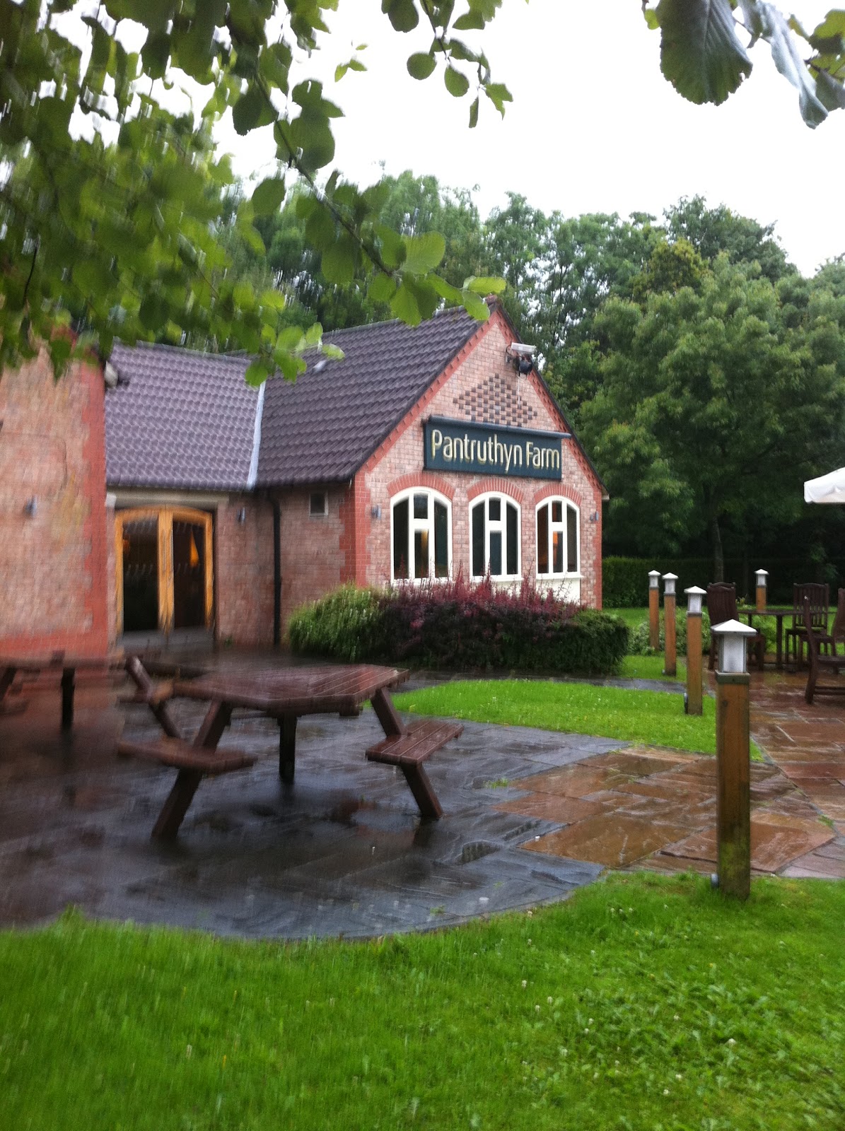 The ramblings of a food loving Geordie: June 2012