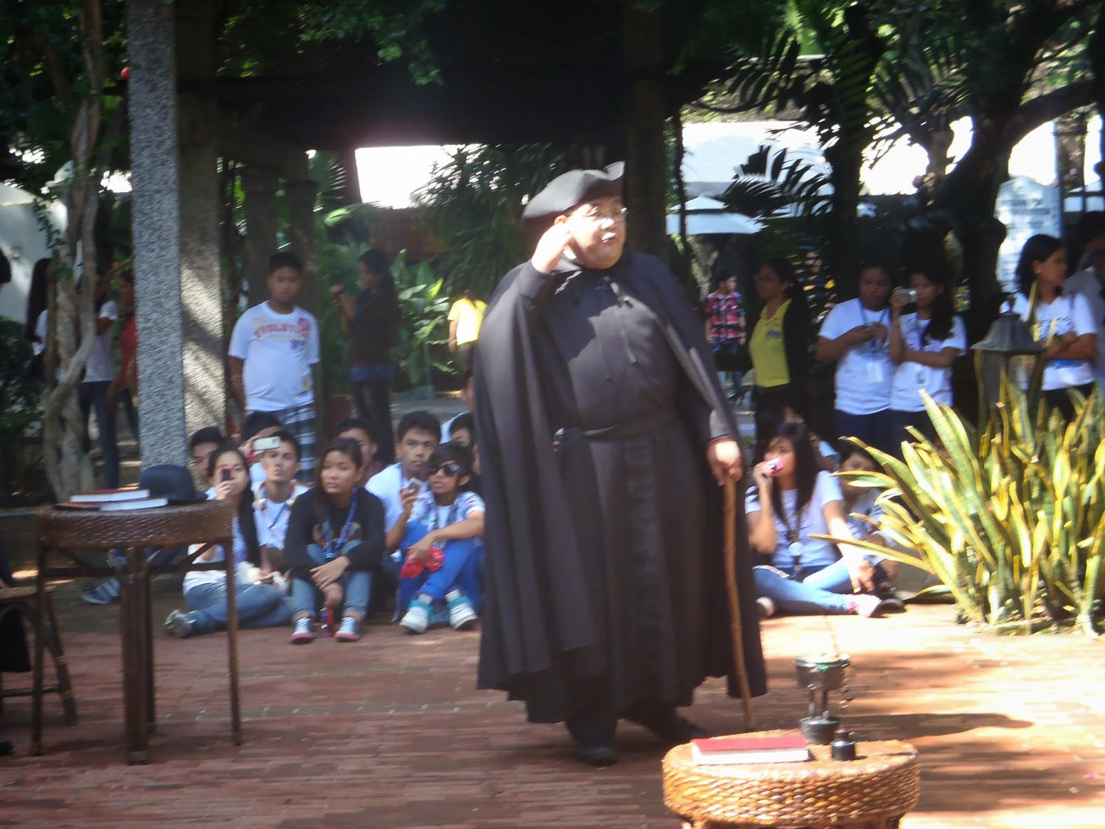 FOOT: A Play on Rizal in the Gardens of Fort Santiago welcomed us