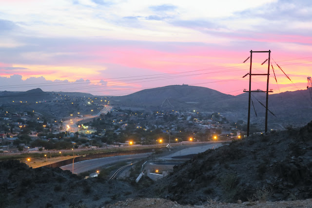 Living Rootless: El Paso: Sunset Over Juárez