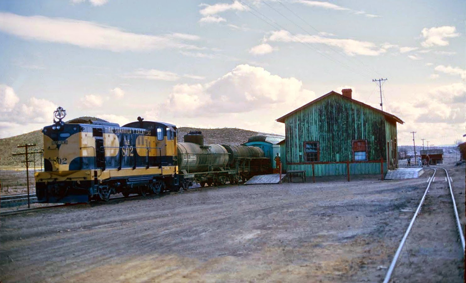 transpress nz: Coahuila y Zacatecas narrow gauge diesel, Mexico, 1965