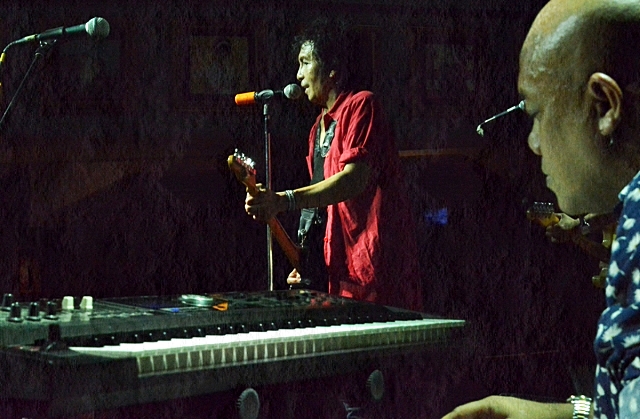 dionMomongan: Acid Speed Band, Sudah 35 tahun dan Still Live!