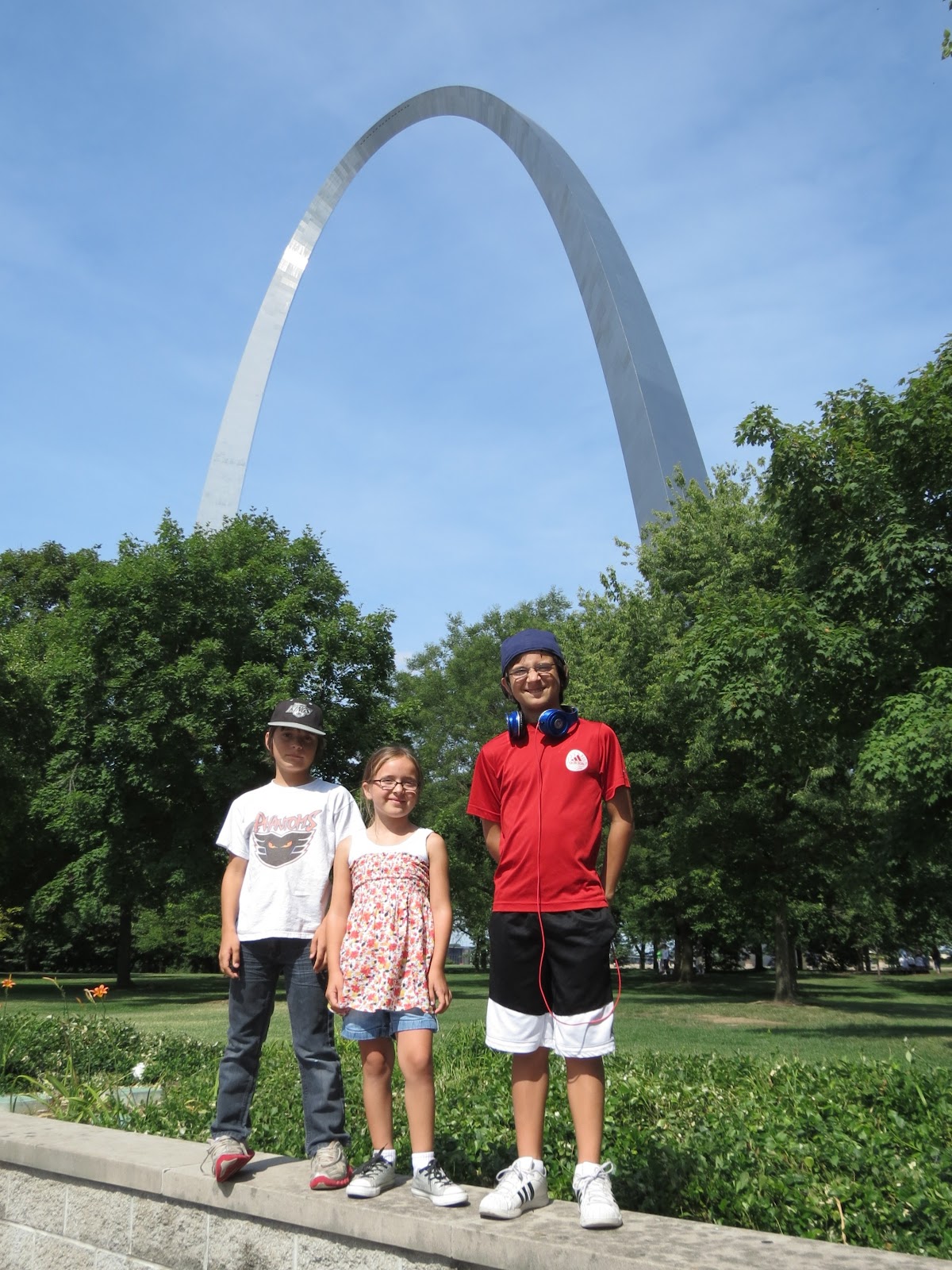 Meandering...: Gateway Arch (pssst...today is D-Dawg's B-Day!)