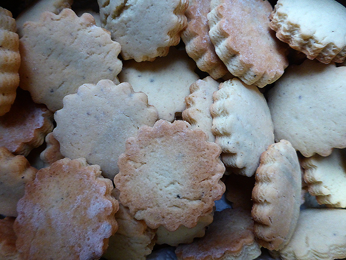 AAA ACCADEMIA AFFAMATI AFFANNATI: Karamonk scraps, biscotti al ...