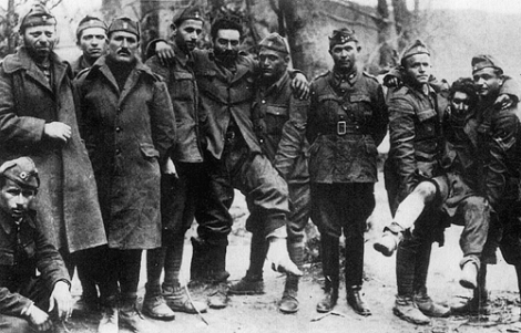 ΧΡΟΝΙΚΑ: Η αληθινή 28 Οκτώβρη 1940: Δύο τάξεις, δύο κόσμοι στον πόλεμο