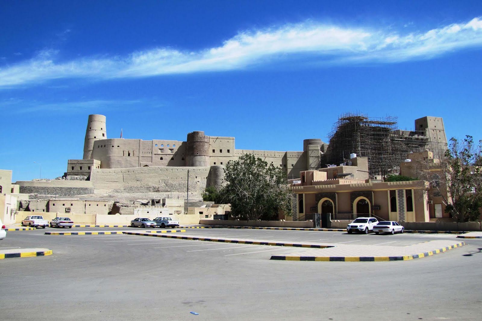 Bahla Fort | Desktop Wallpapers