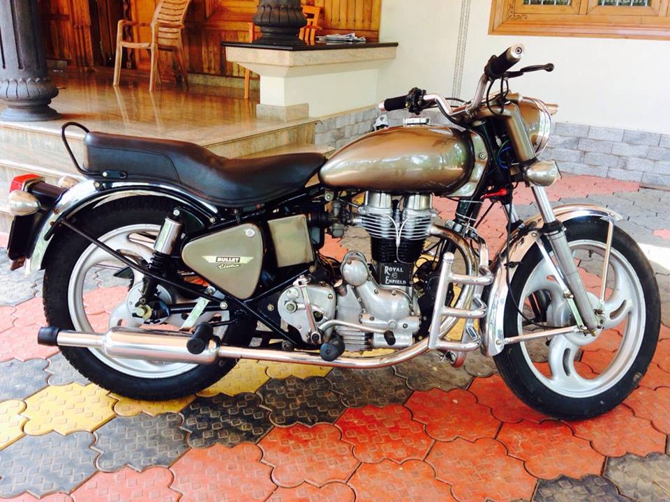 Bike WallPapers: Royal Enfield Bullet Bike Wallpapers