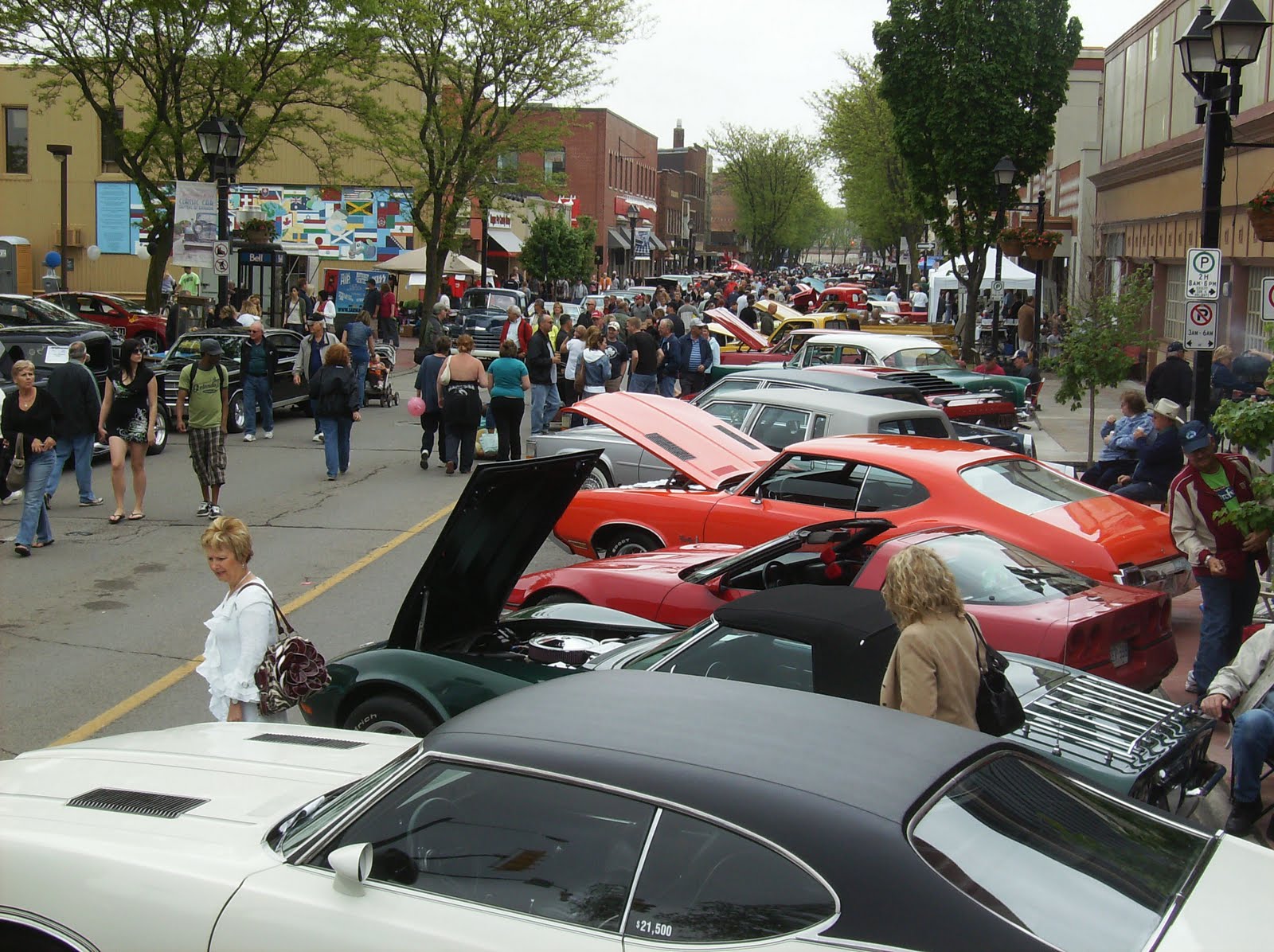 Chatham Kent - The Freelance Writing of Lynn Nagle: Retro magic