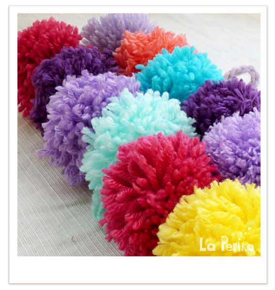 La Perika: A colgar PomPones!!!