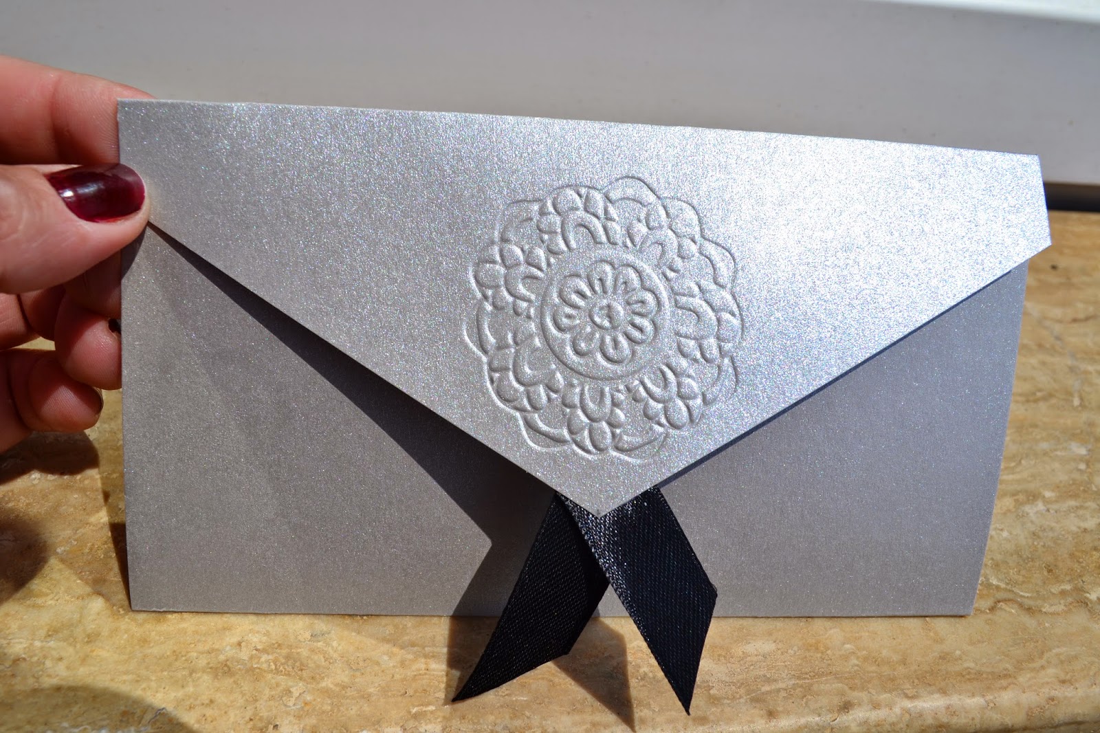 Chic Moments Decor : Invitatie banchet absolvire