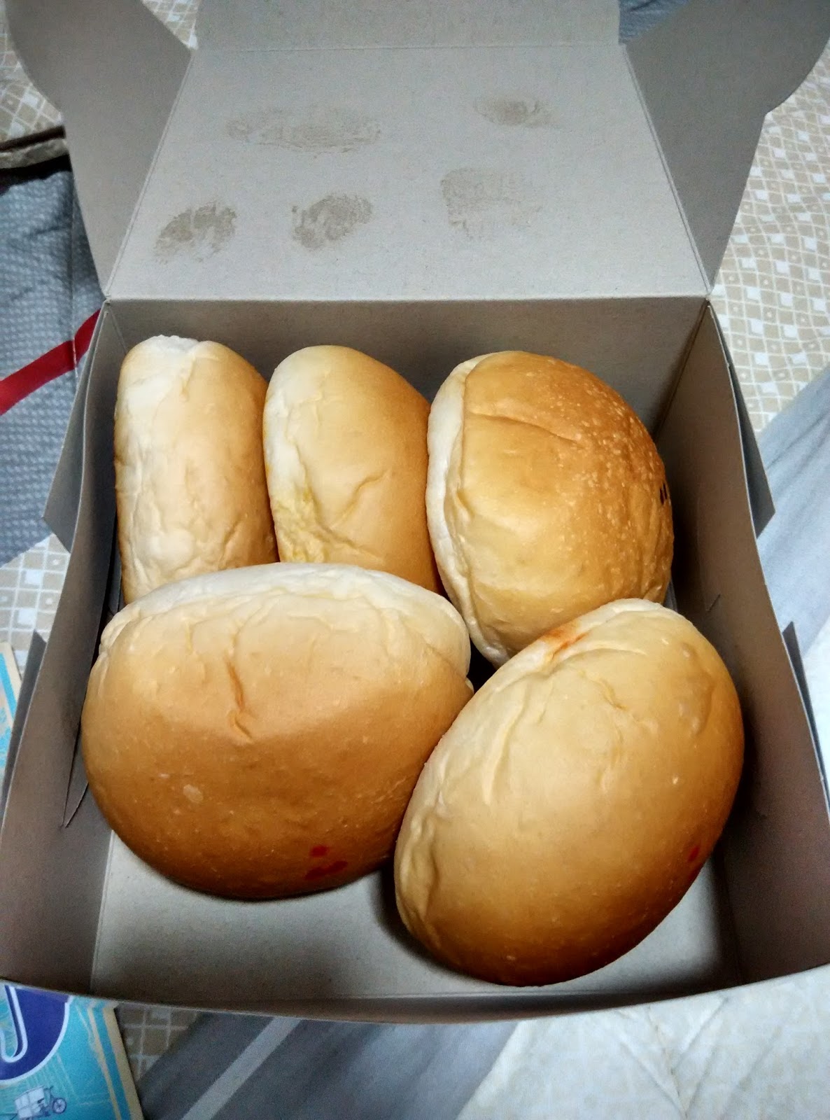 Our Journey : Singapore Tampines - Century Square Mall Bun Times "包含"