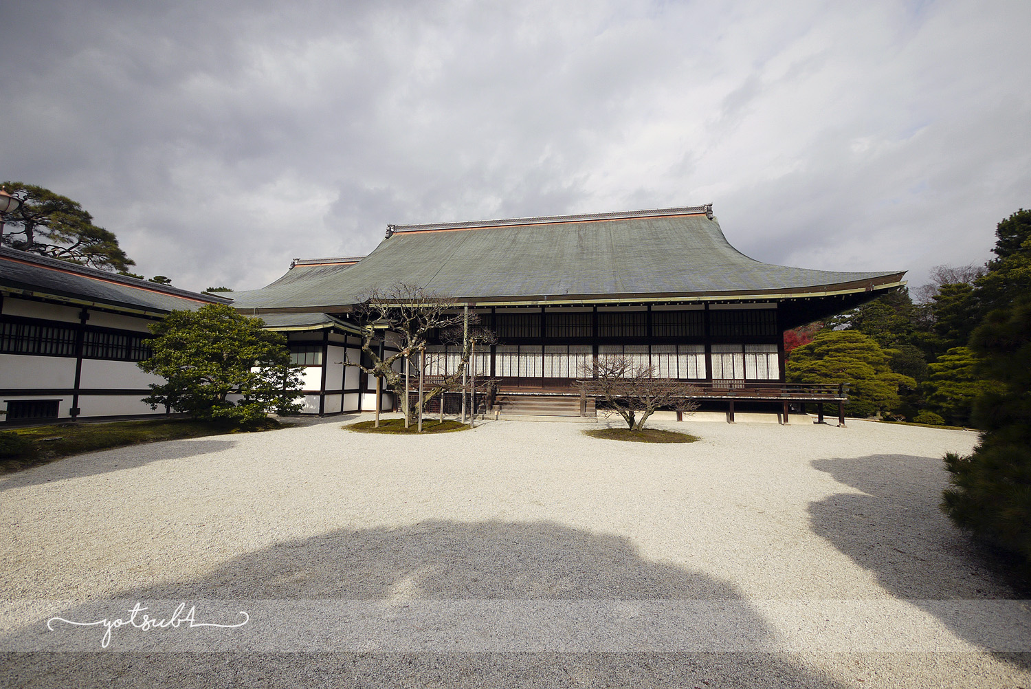 Momijigari with Elizabeth Rose - Sento Imperial Palace, Kyoto