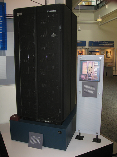 Efemérides: "Deep Blue" derrota a Gary Kasparov (1996)