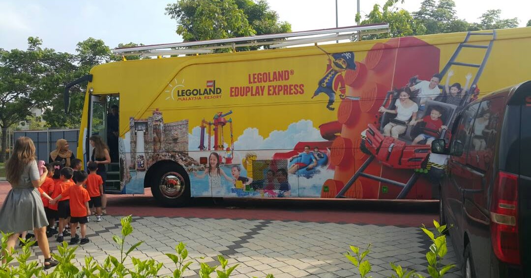 kinderbees: Legoland Bus