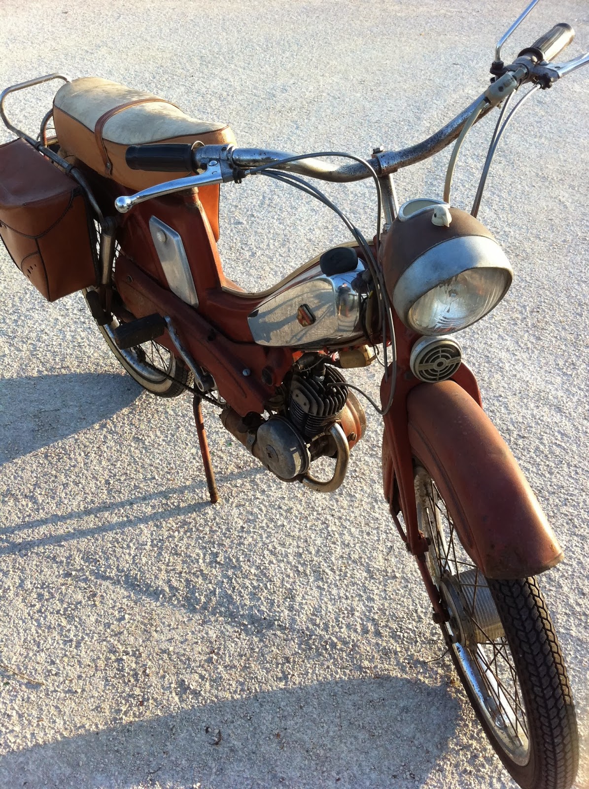 la Mobylette Français