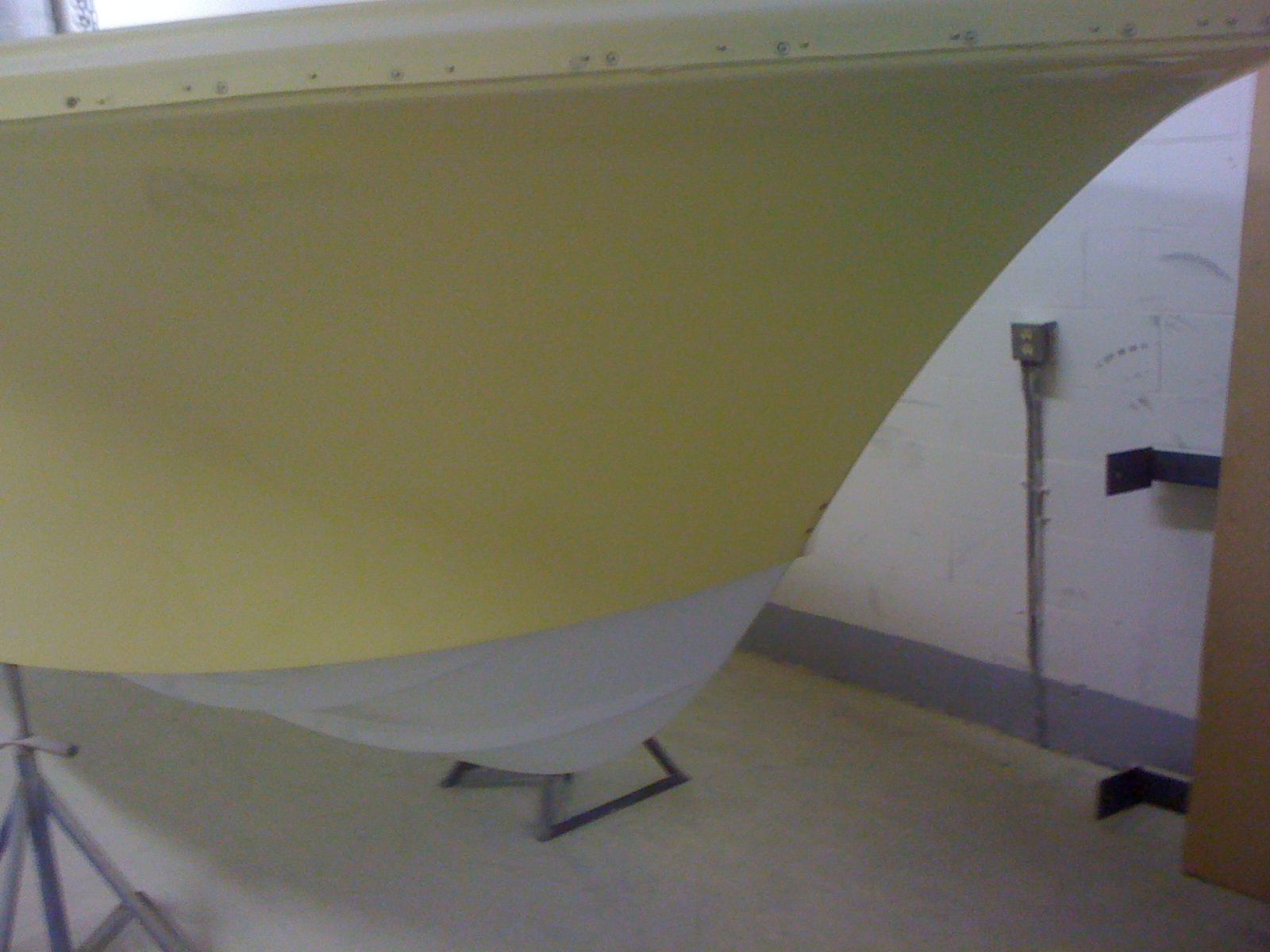 1981 23' Fish Nautique Restoration: Fighting Lady Yellow......