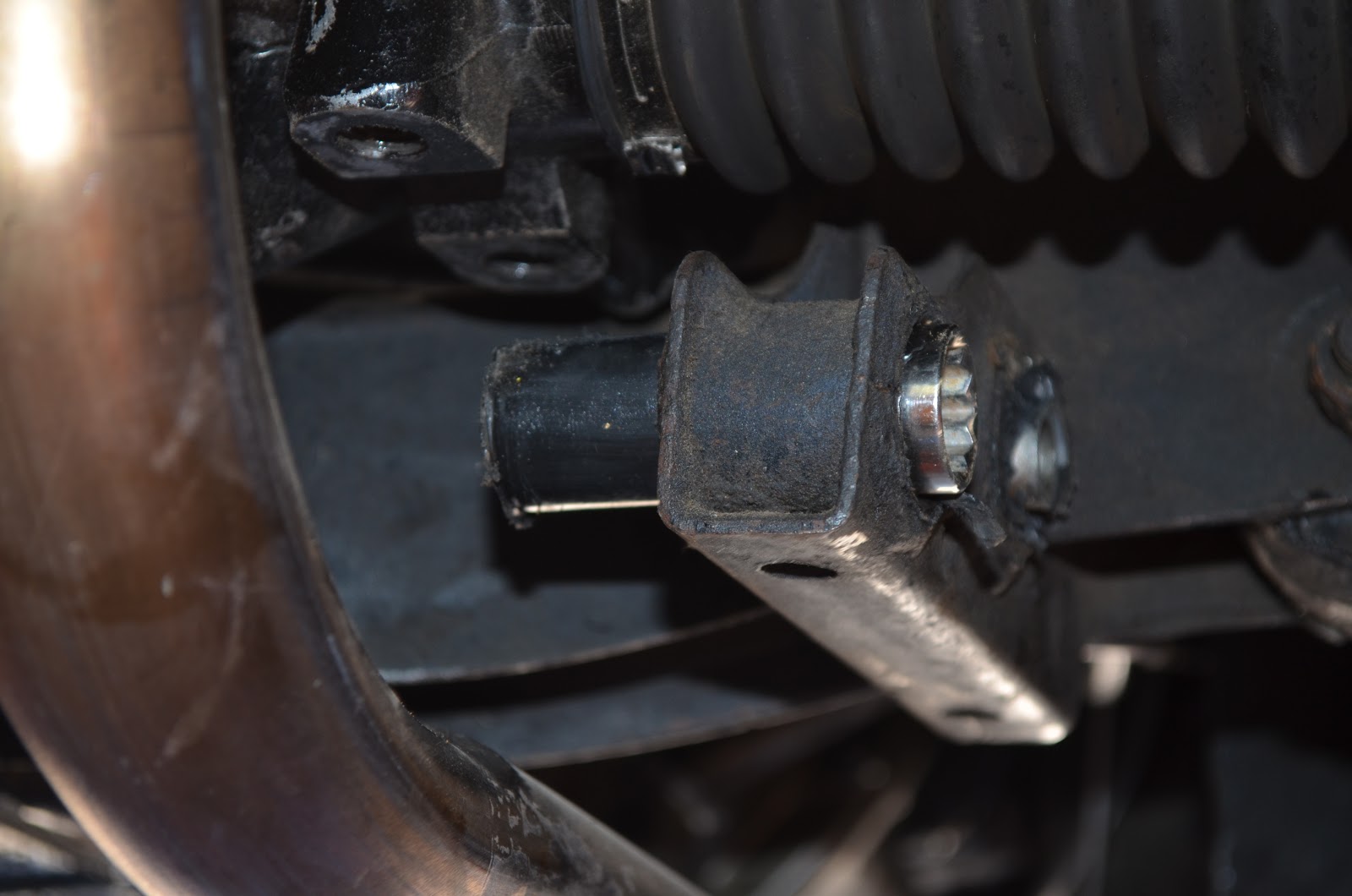 Triumph Stag Project: Steering Rack Bushings