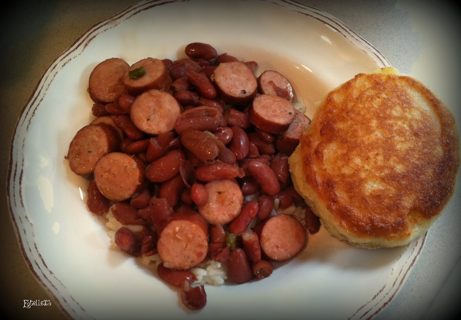 Estelle's: SOUTHERN HOE CAKES