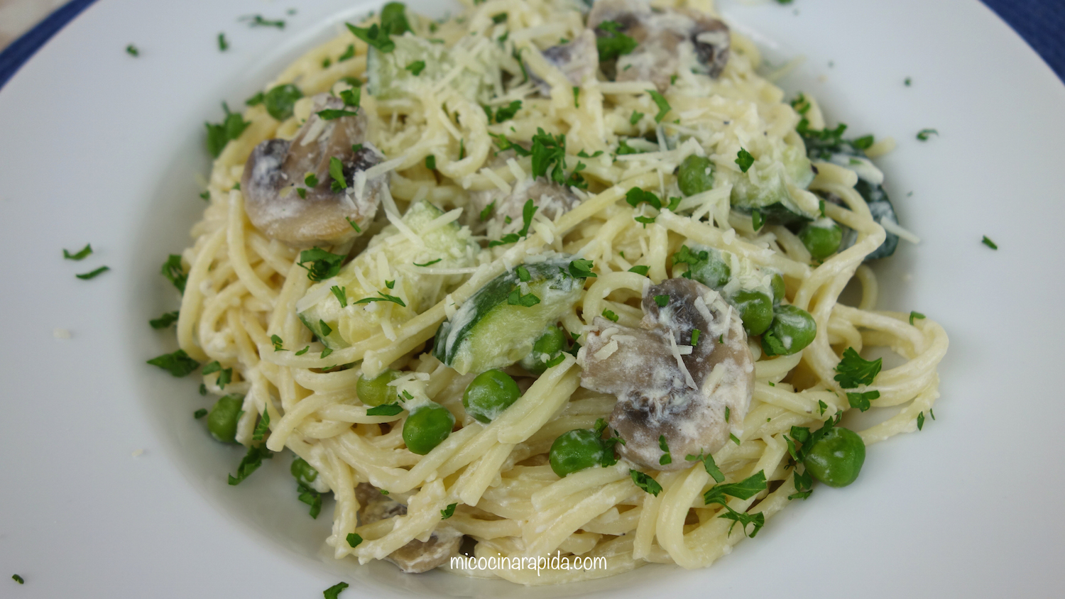 Spaghetti con Calabaza y Champiñones