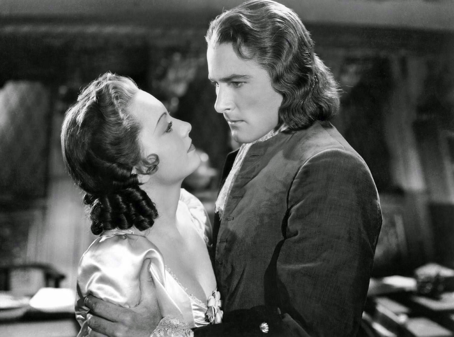 The Ace Black Movie Blog: Movie Review: Captain Blood (1935)