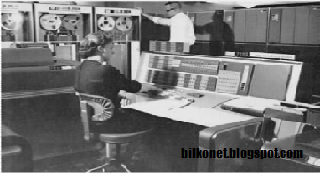 Pengertian Dan Sejarah Komputer Generasi Satu Hingga Generasi Lima ...