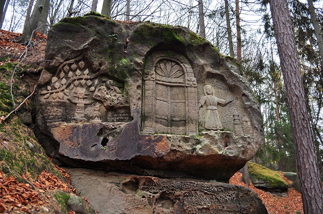 Outsider Environments Europe: Vojtech Kopic, Kopicova skalní galerie ...