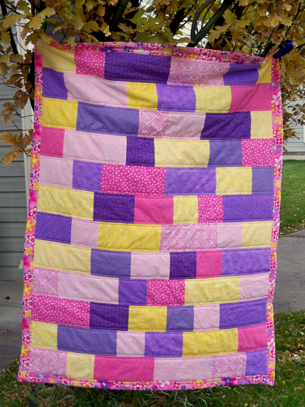 Sew Incredibly Crafty: Baby Girl Quilt