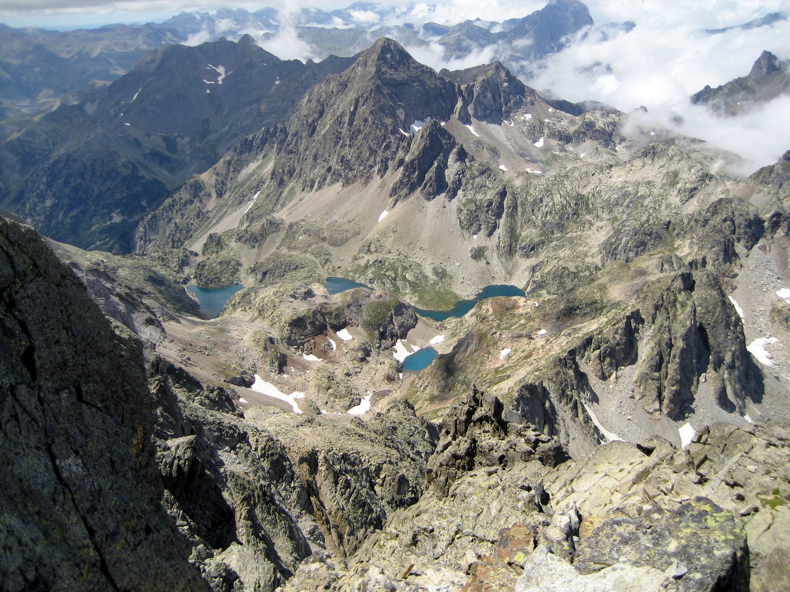 MIRADORES: Balaitous (3.144m). Desde los Ibones de Arriel por la Gran ...