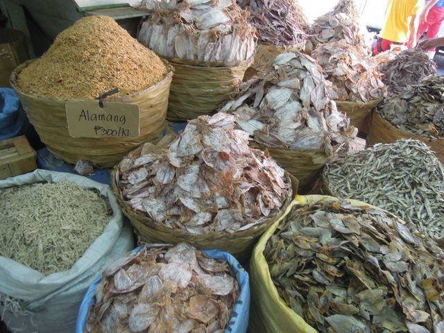 Cebu City Travel Guide: Sto. Niño Shrine & Taboan Market [Updated ...