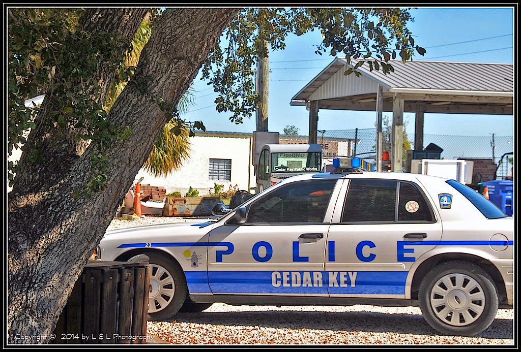 Cedar Key (Florida) Photos: Hiding out at the police station