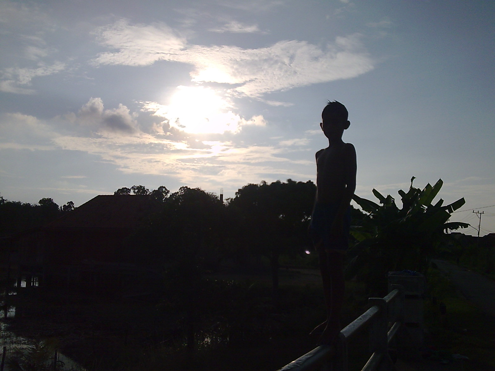 Going the extra miles: anak-anak senja