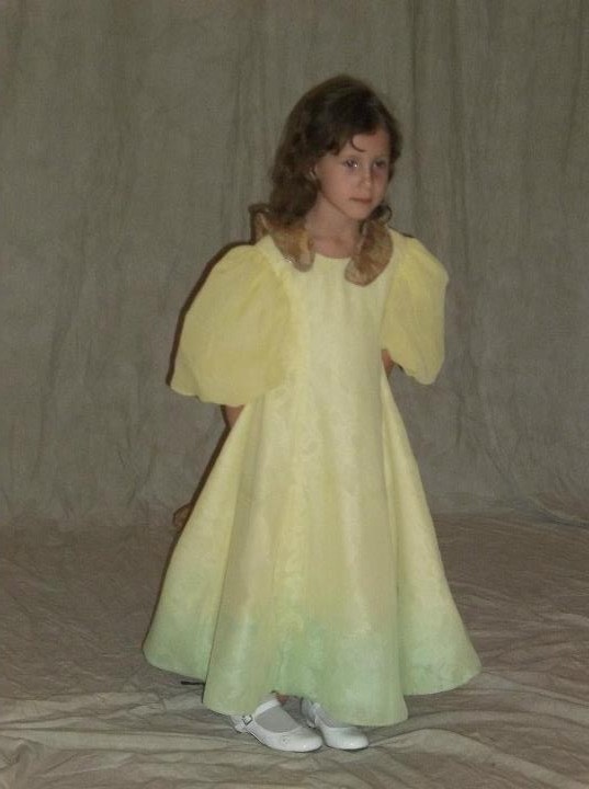 Dramatic Threads: Princess Alyss Heart