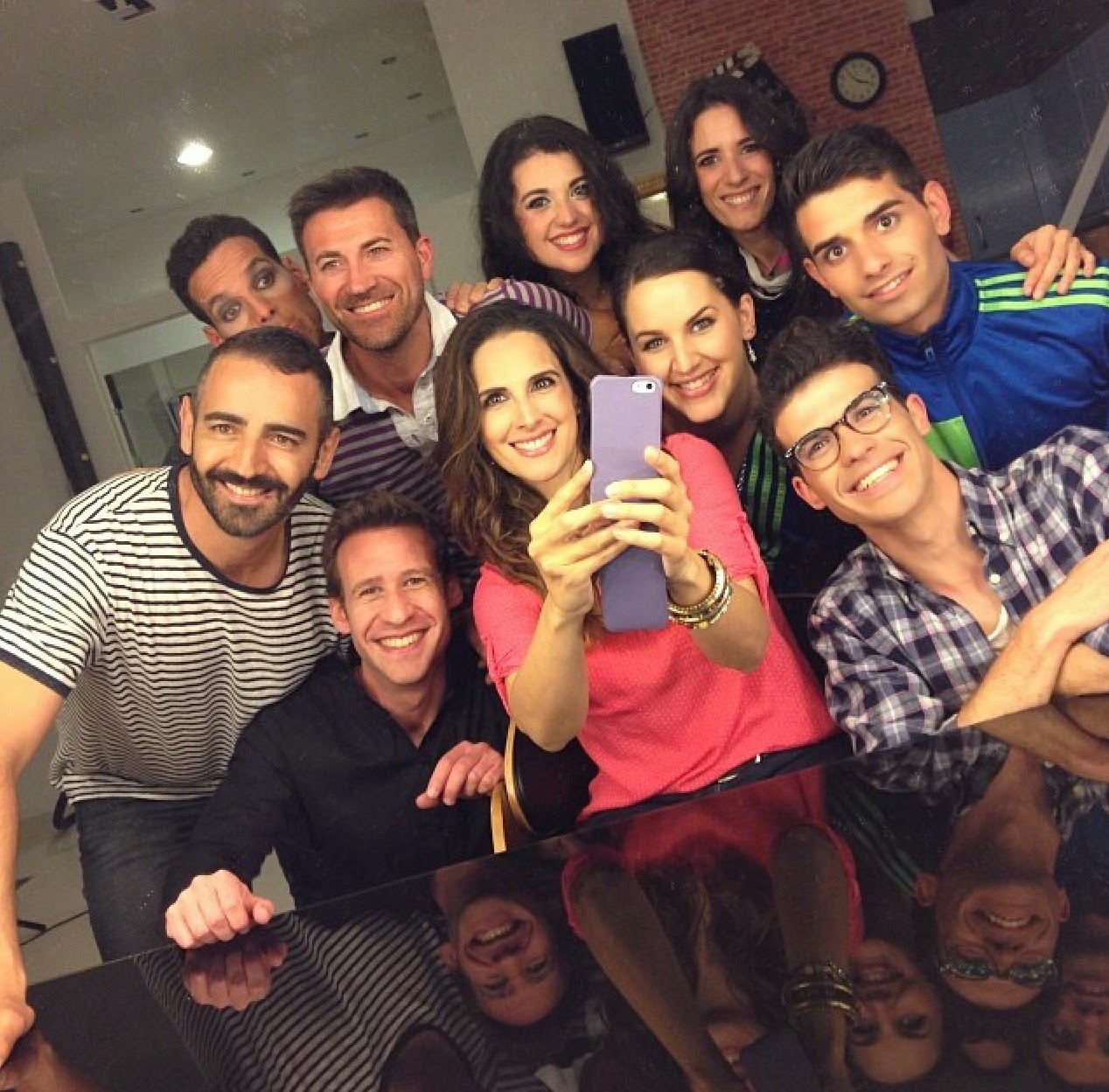 Nuria Fergó Web: Nueva sesión de fotos de Nuria como "Lucía, la maga"