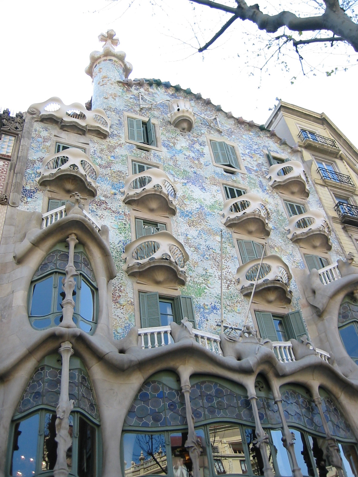 Patrimonio Arquitectónico De Asturias Documental Antoni Gaudí Un