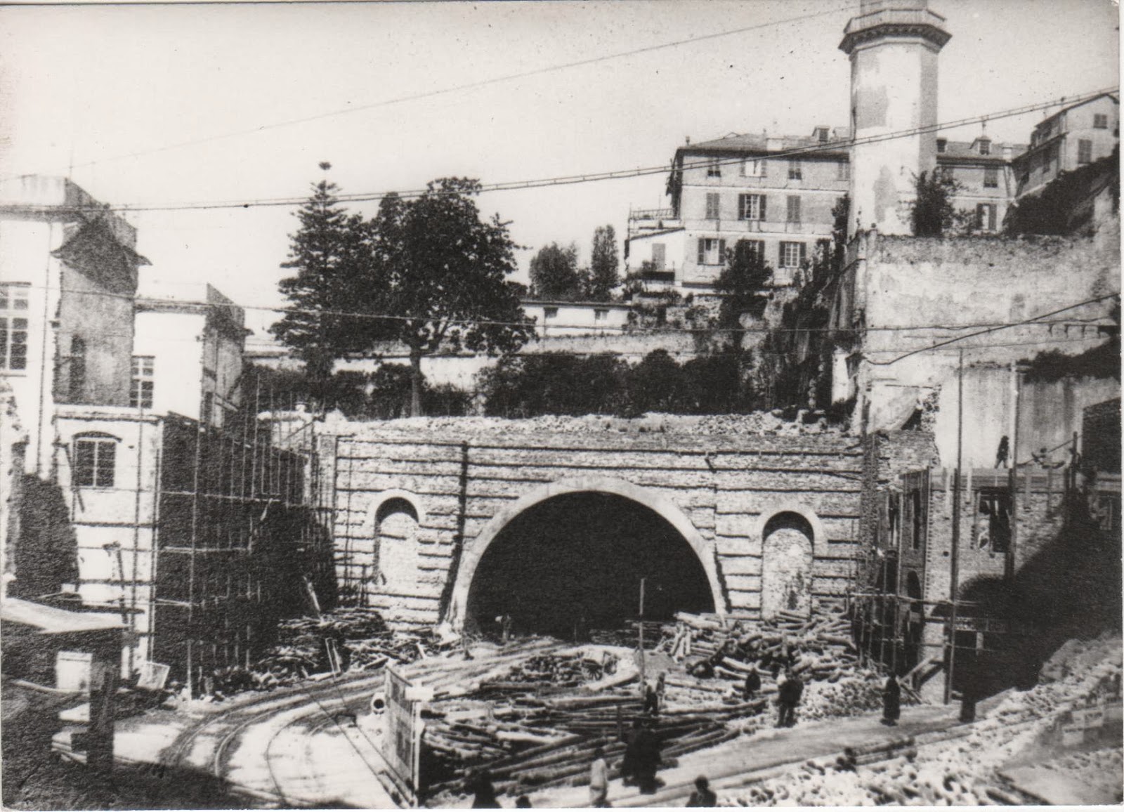 C'ERA UNA VOLTA GENOVA : Piazza Portello e Gallerie Bixio e Garibaldi