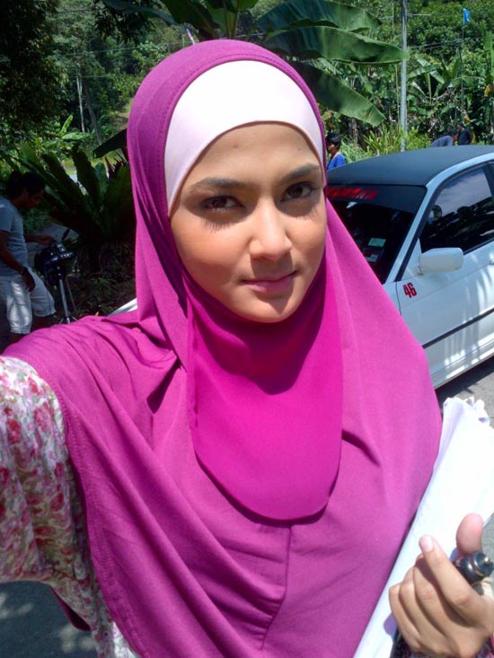 Foto Reen Rahim (PK3) Bertudung | Pelakon Sahara - Kerabu Bersuara
