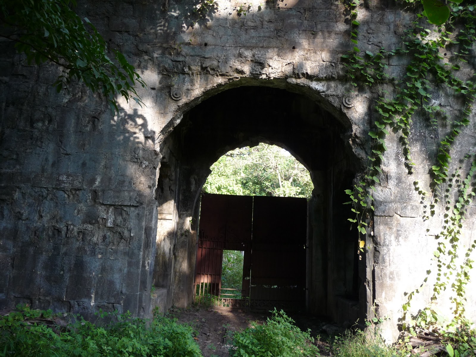 Tarapur Fort | The journey of a thousand miles begins with one step