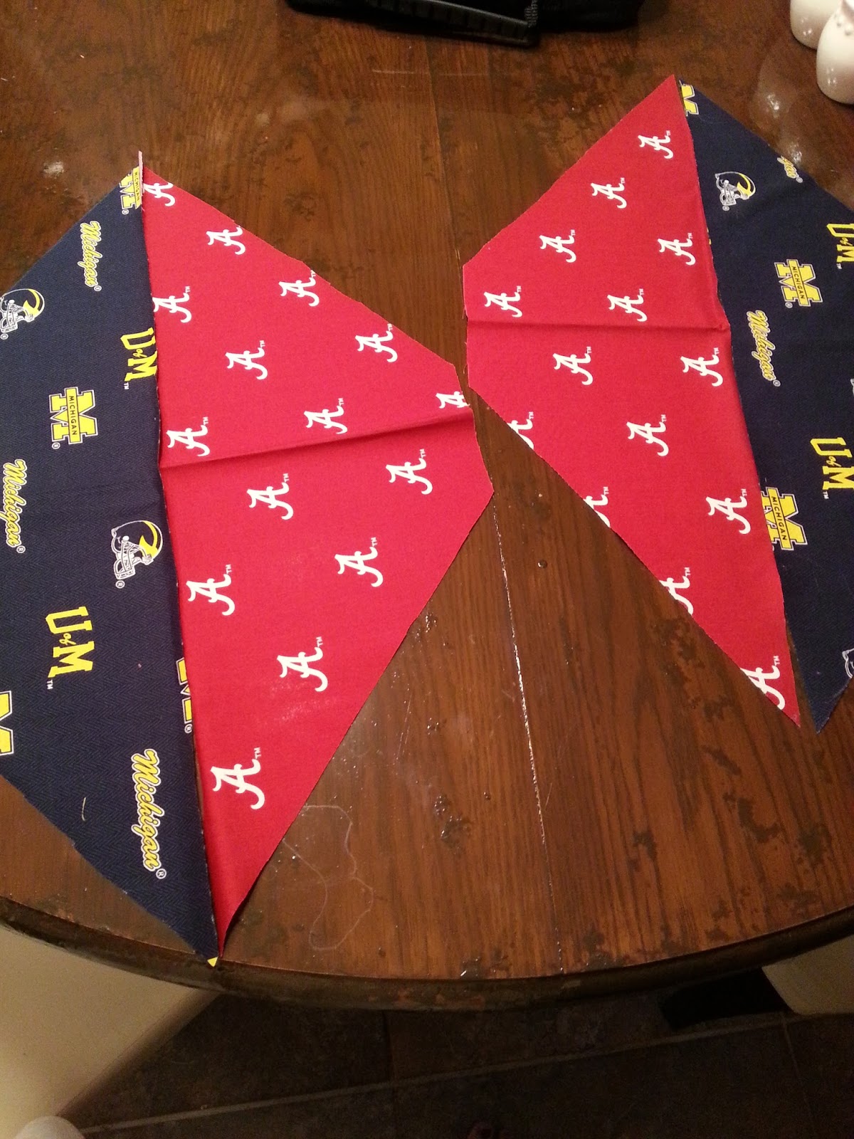 Mulvaneys in the Mitten: A "Dog Divided" Bandana Tutorial