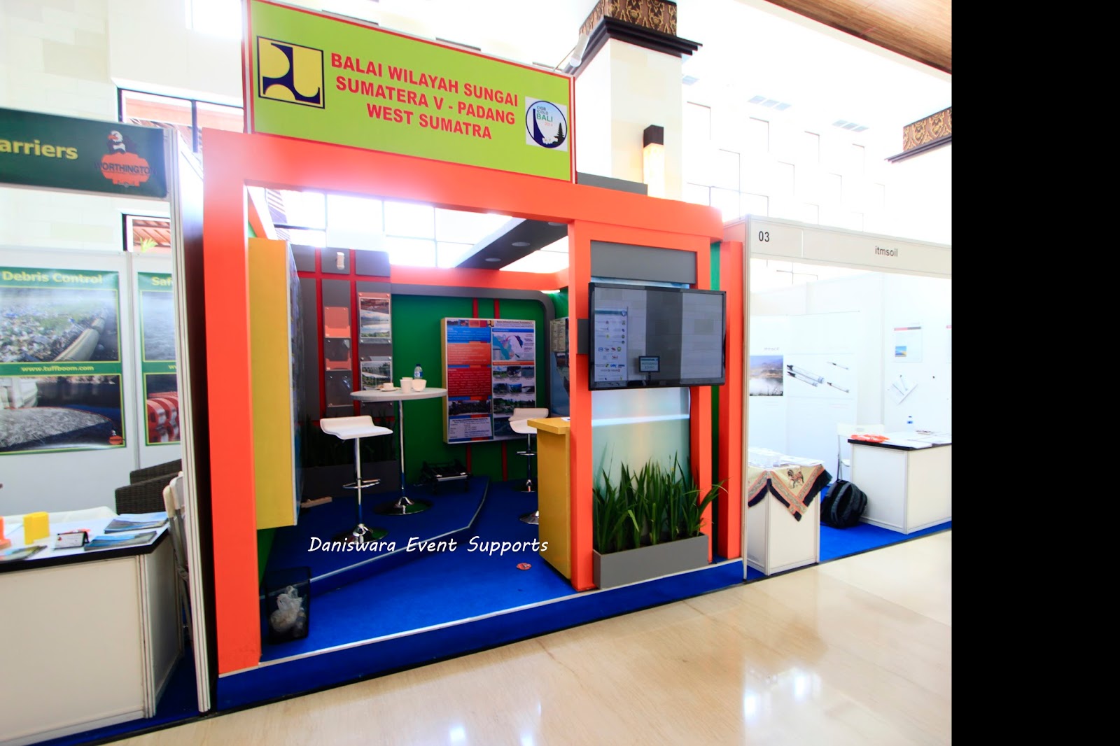 SEWA TENDA DAN PERALATAN PESTA DI BALI: BOOTH PAMERAN DI BALI