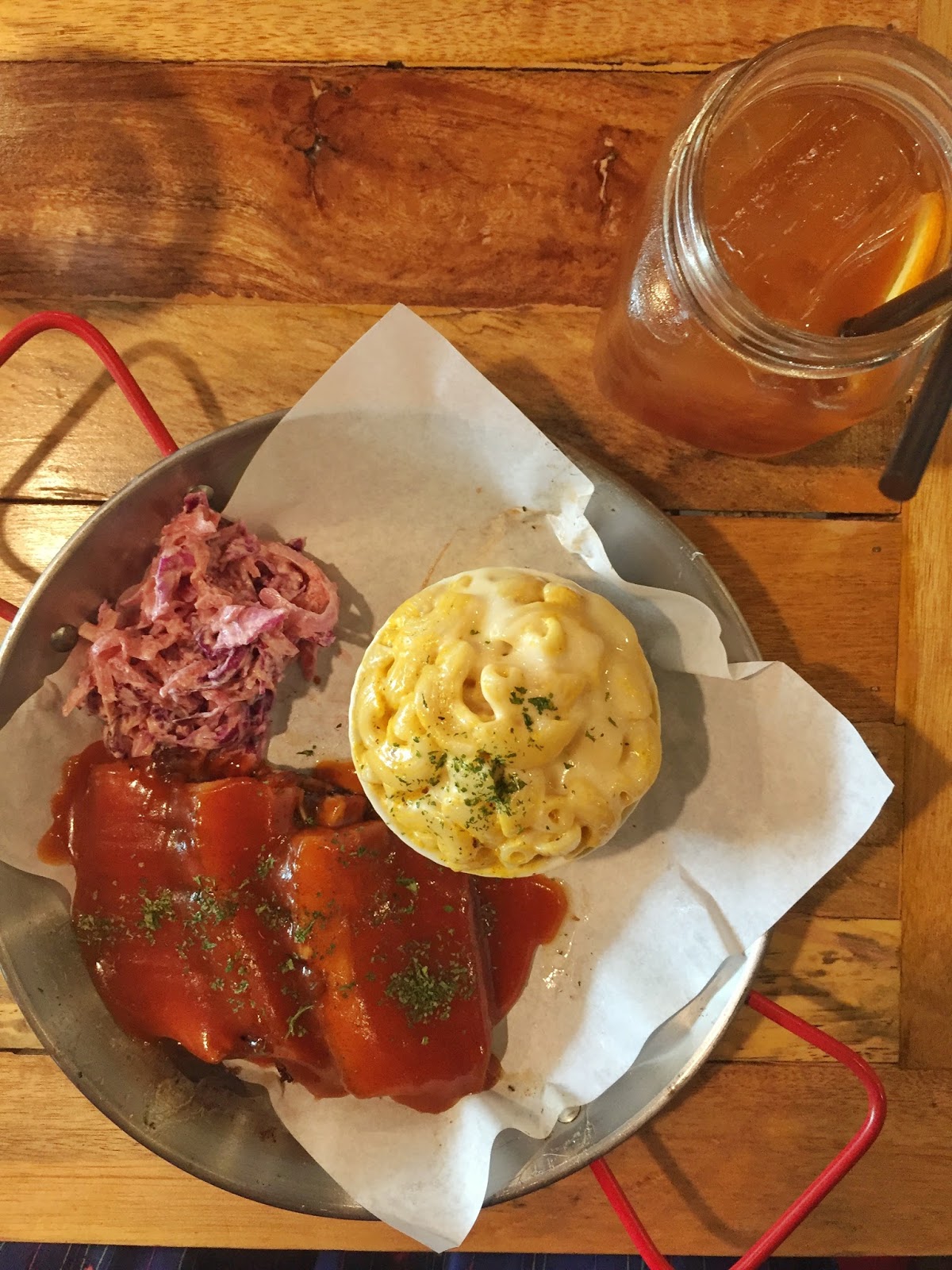 What Mary Loves: First Bite: Backyard Kitchen+Brew