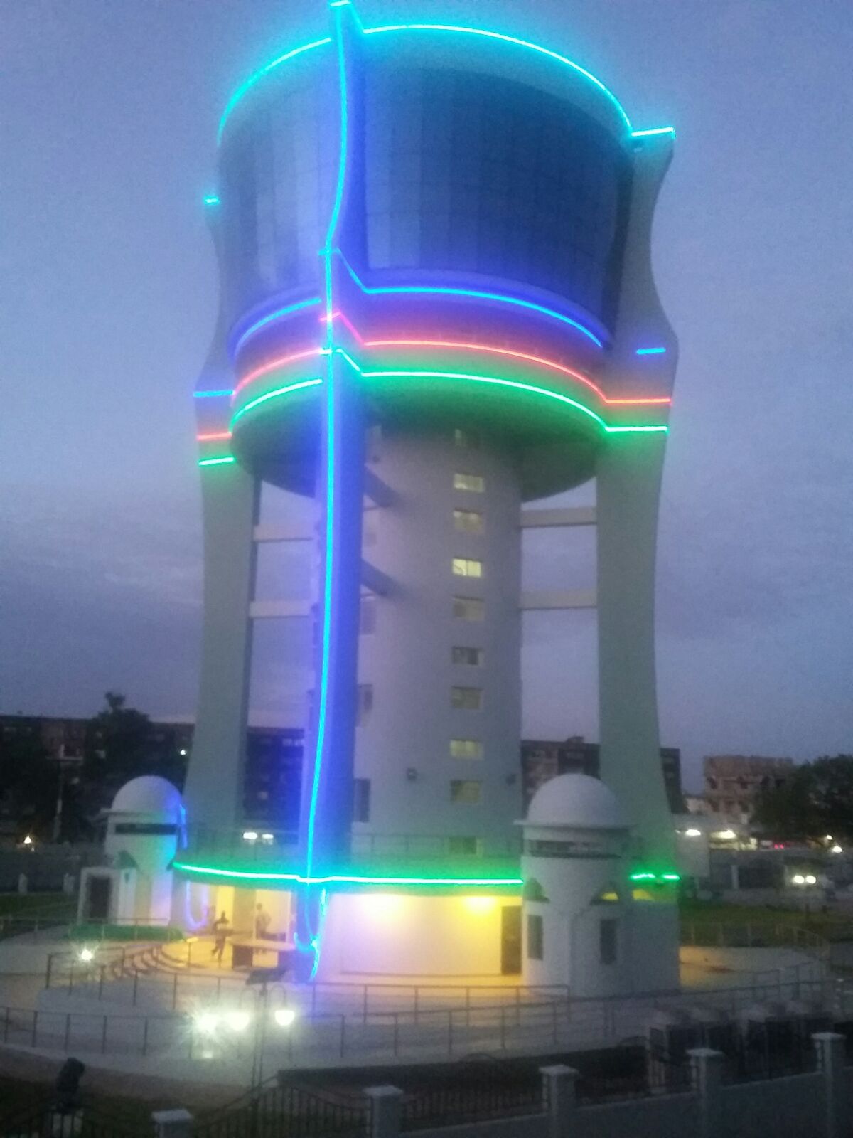 ZANZIBAR NI KWETU: ZANZIBAR'S MAPINDUZI TOWER NOW UP & GLITTERING!