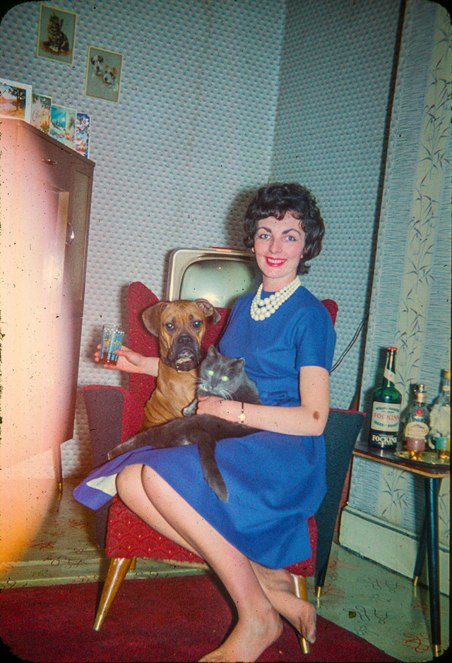 37 Vintage Portrait Photos of '50s Middle-Aged Ladies in Dresses ...