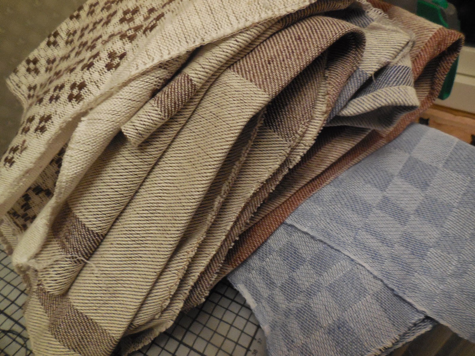 Mellansystern: Oj 14 ofållade dukar!