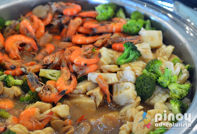 WHERE TO EAT IN BORACAY: Sea Breeze Cafe, "Boracay's Biggest Buffet ...