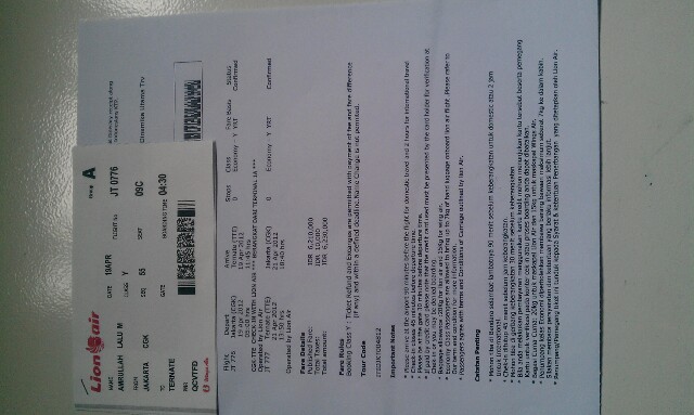 Contoh Tiket dan Hotel