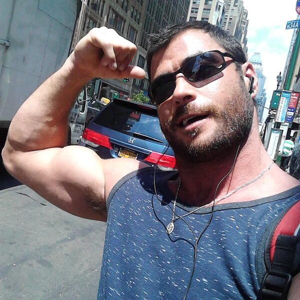 Curtindo Machos Peludos: Star do Mês | Mike Dozer